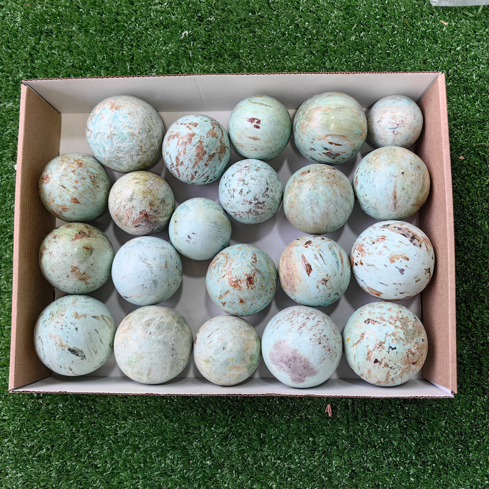 21 pc peruvian turquoise spheres – INKA MINERALS PERU